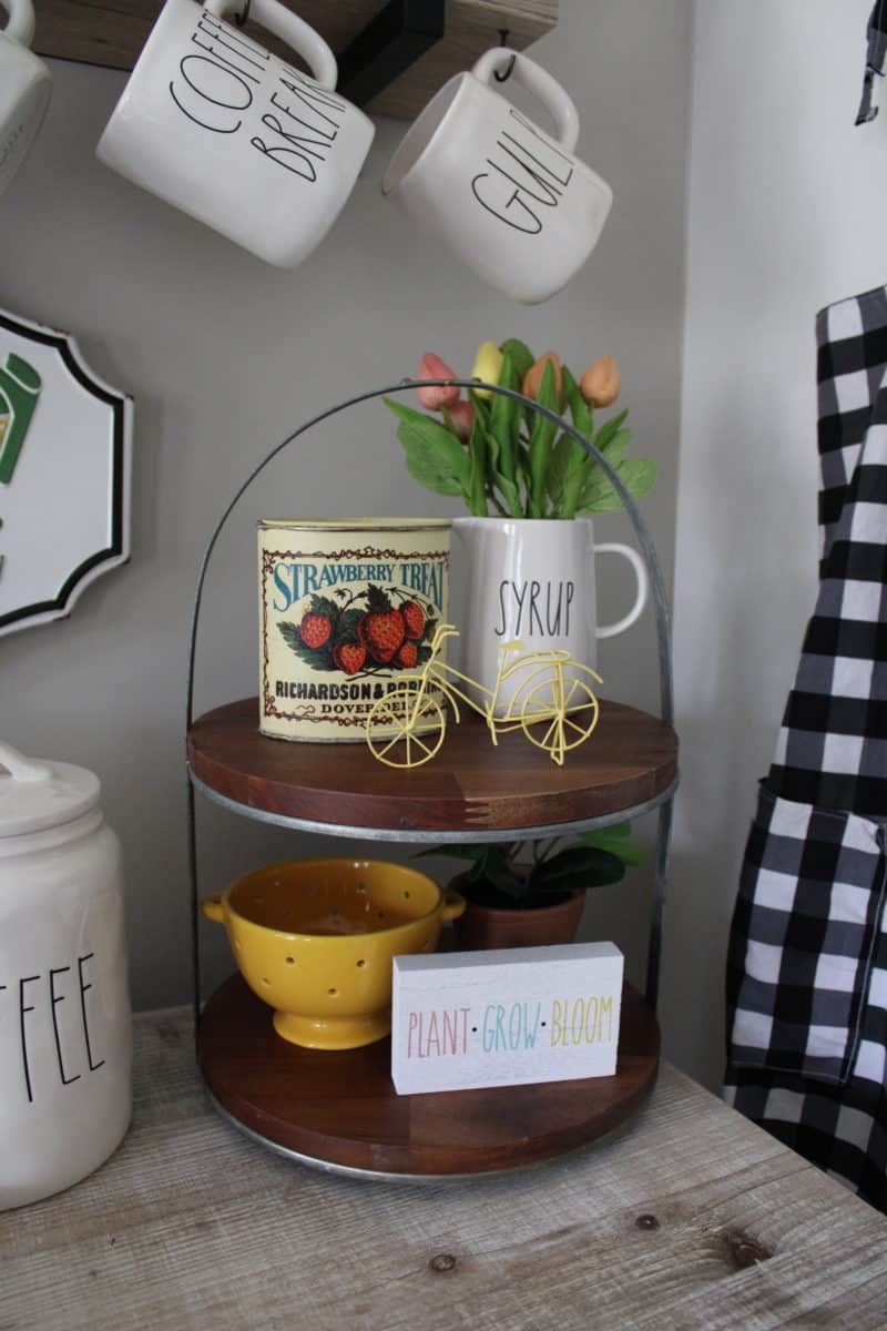 How to Decorate Your Home for Summer - Mornings on Macedonia