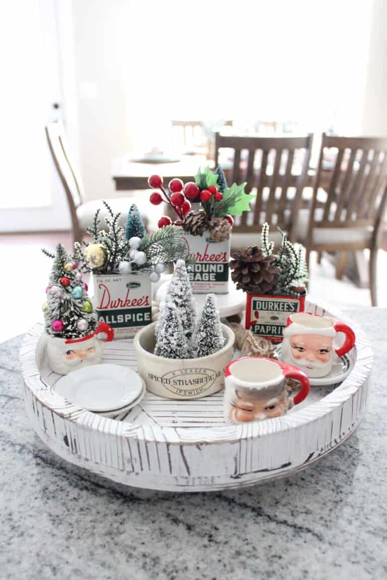 Vintage Christmas Spice Tin Gift Idea - Mornings on Macedonia