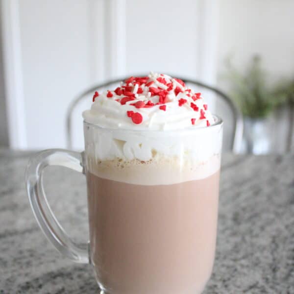How to Make a Pink Velvet Latte - Mornings on Macedonia