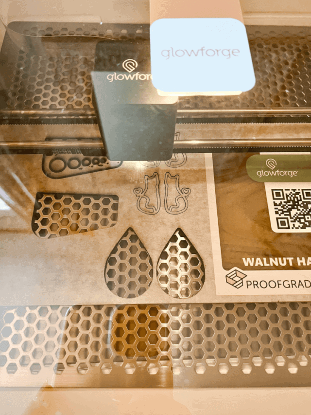 Everything You Need To Know About The New Glowforge Aura Machine ...