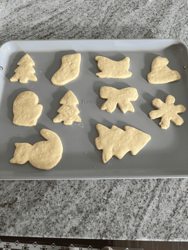 Almond Sugar Cookie Recipe - Mornings on Macedonia