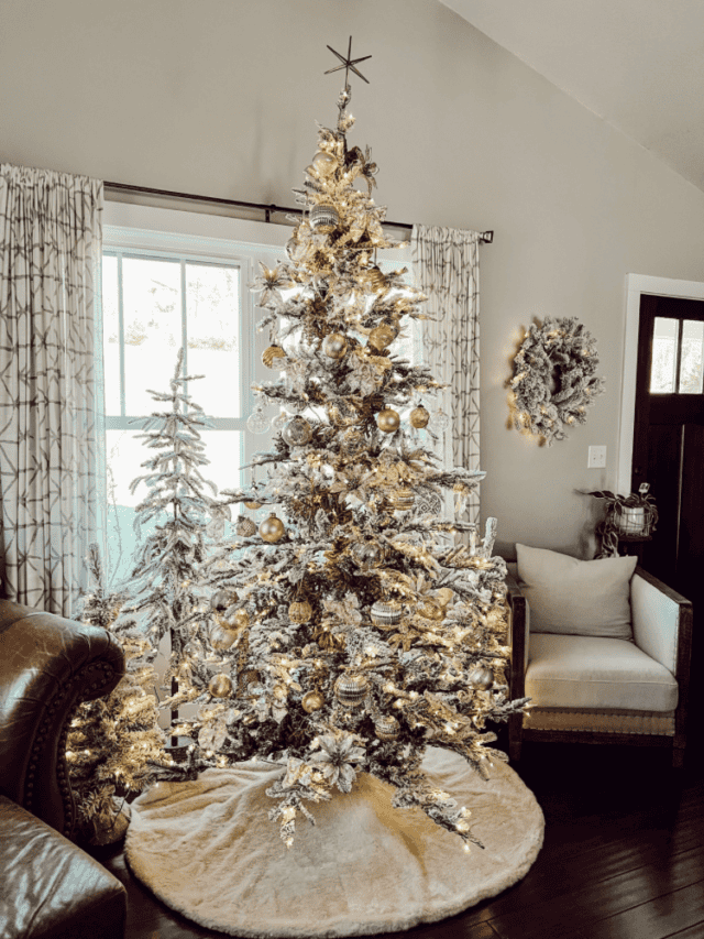Gold Christmas Tree Ideas - Mornings on Macedonia