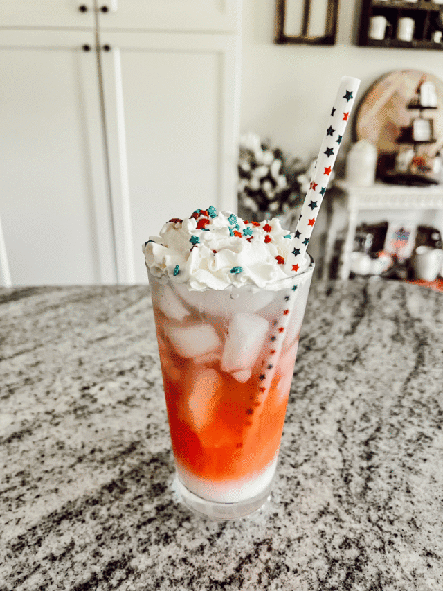 Patriotic Mocktail Recipe - Mornings on Macedonia